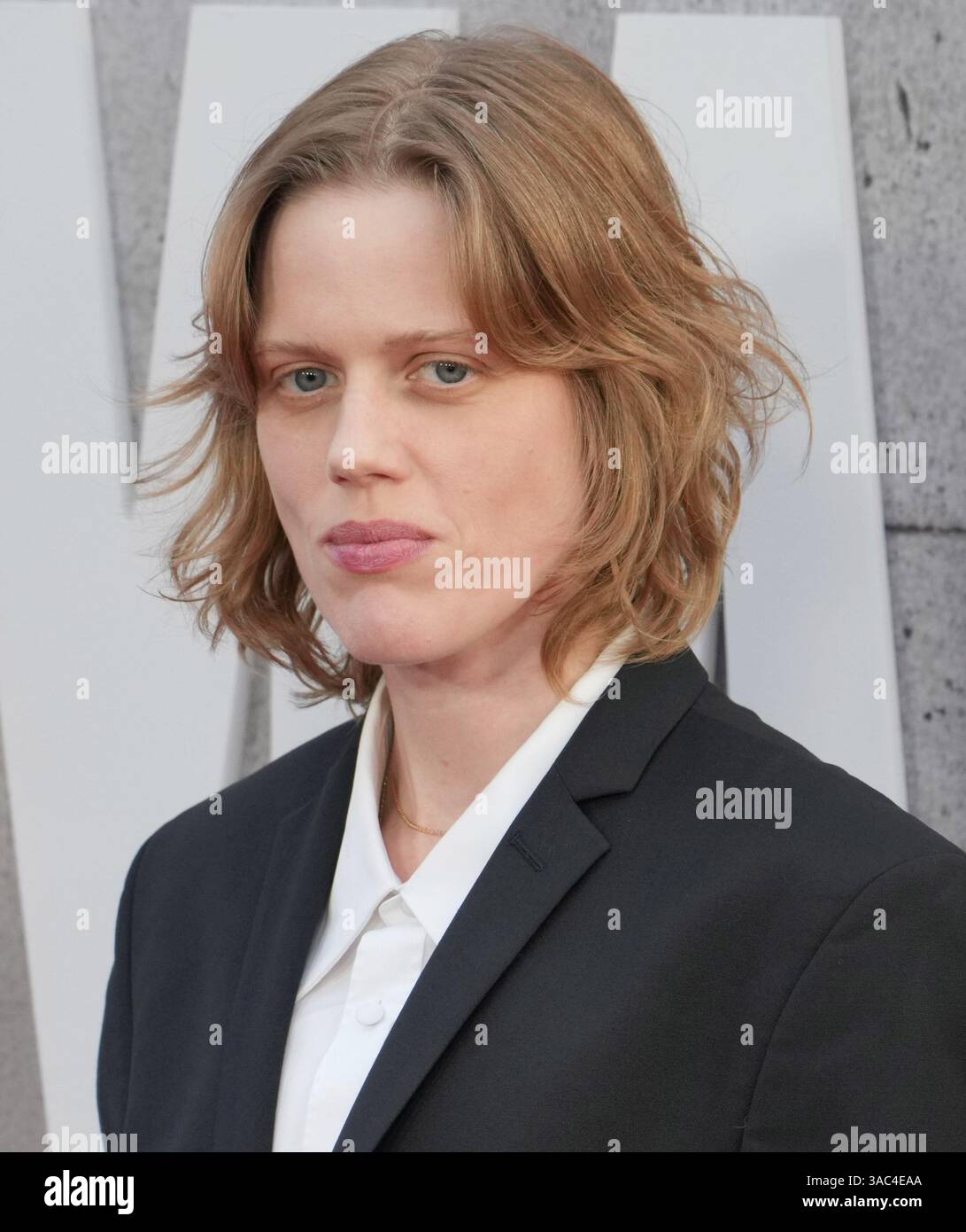 Kelly McCormack arrives at the Hulu's THE HANDMAID'S TALE Season 6 ...