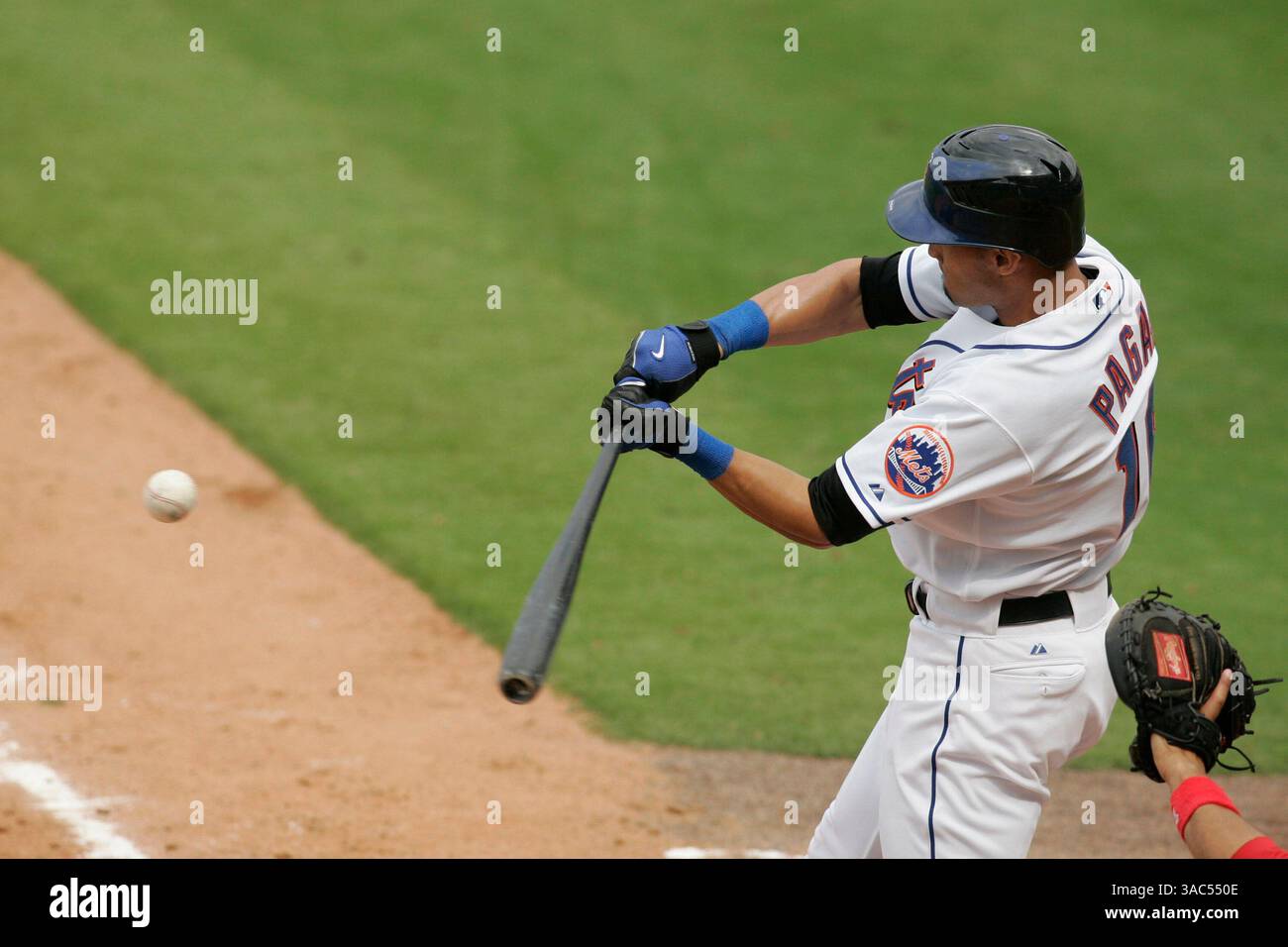 Espada angel hi-res stock photography and images - Alamy