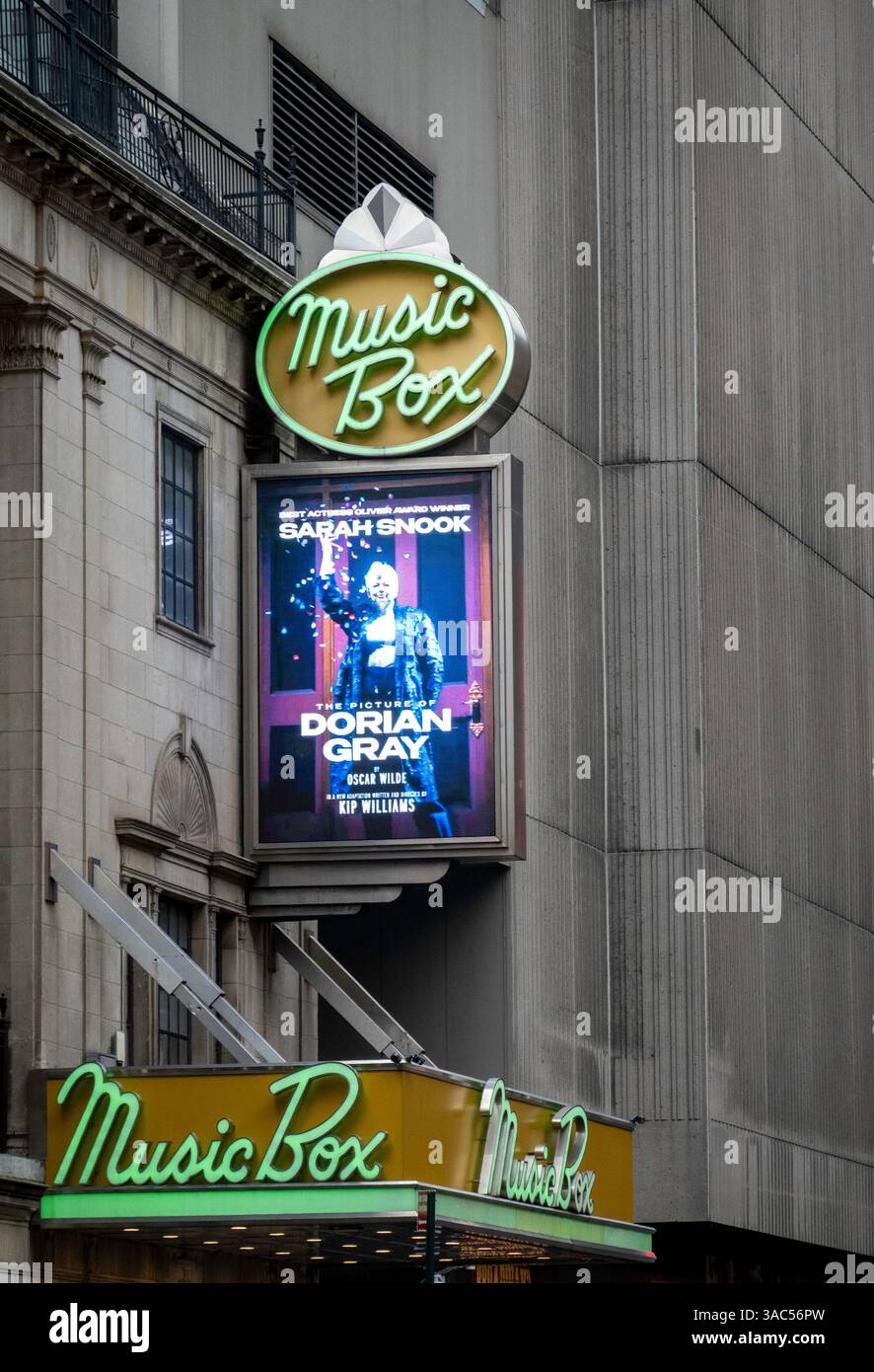 "The Picture of Dorian Gray" at the Music Box Theatre in Times Square ...