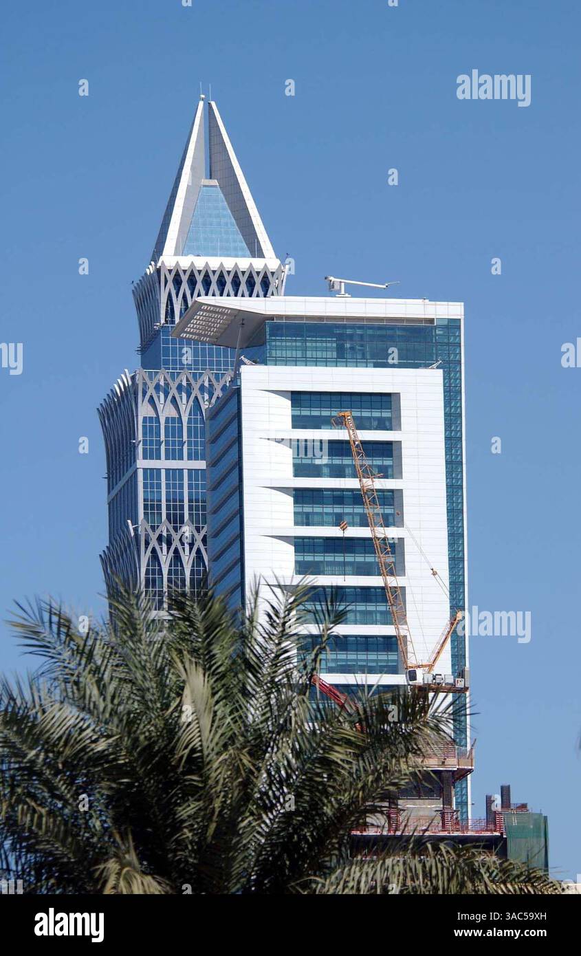 Feb 18, 2008 - Dubai, United Arab Emirates - The ultramodern skyline of ...