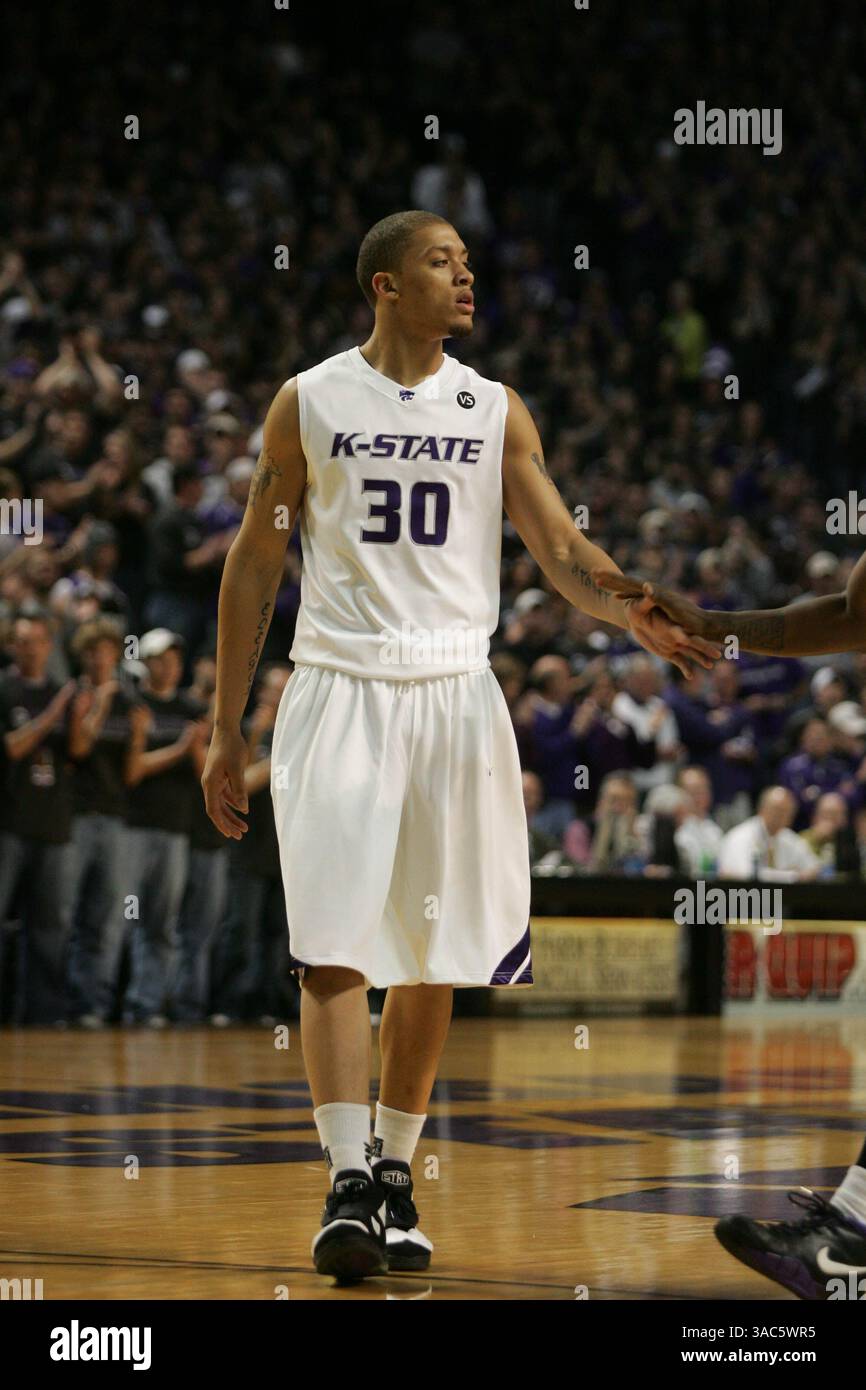 Bramlage coliseum hi-res stock photography and images - Alamy