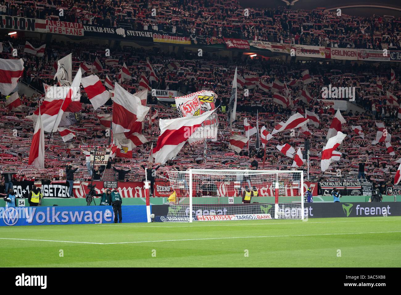 Stuttgart, Deutschland. 02nd Apr, 2025. VfB Stuttgart Fans, Fankurve ...