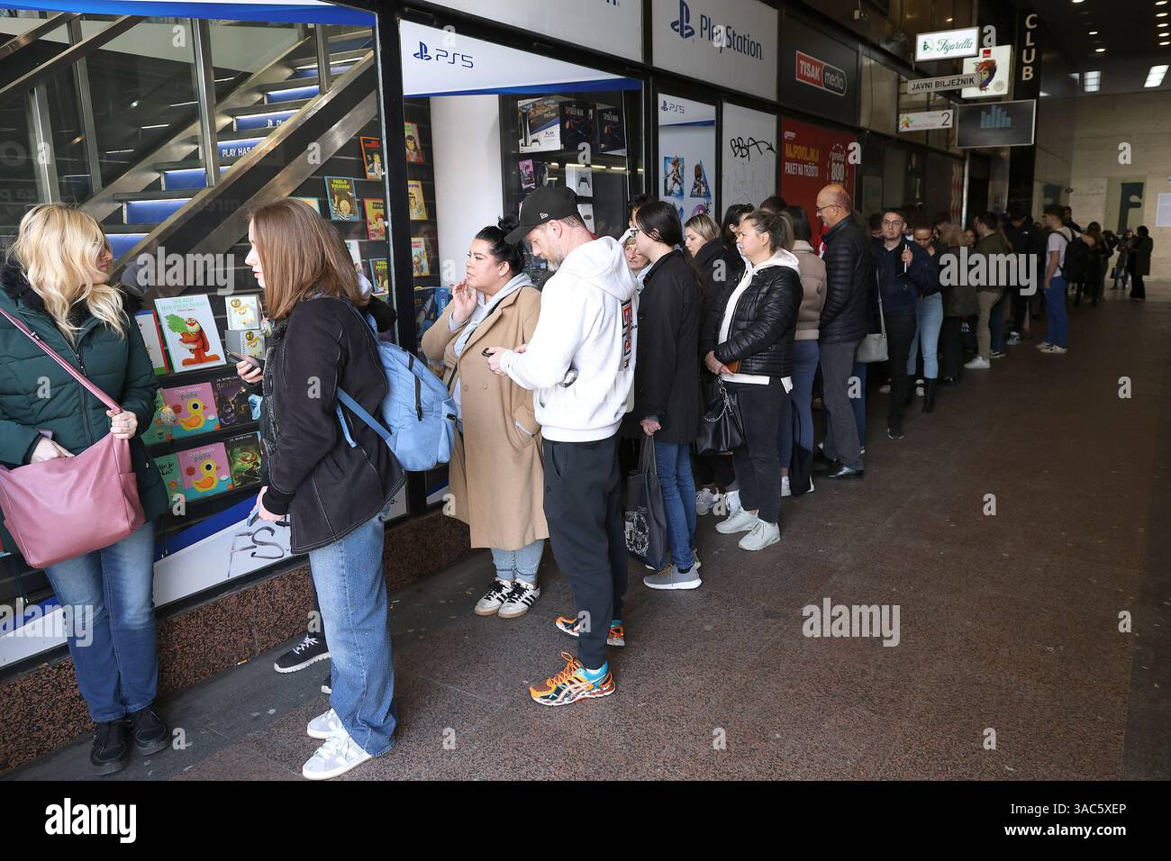 With long lines at the ticket offices, additional ticket sales for ...