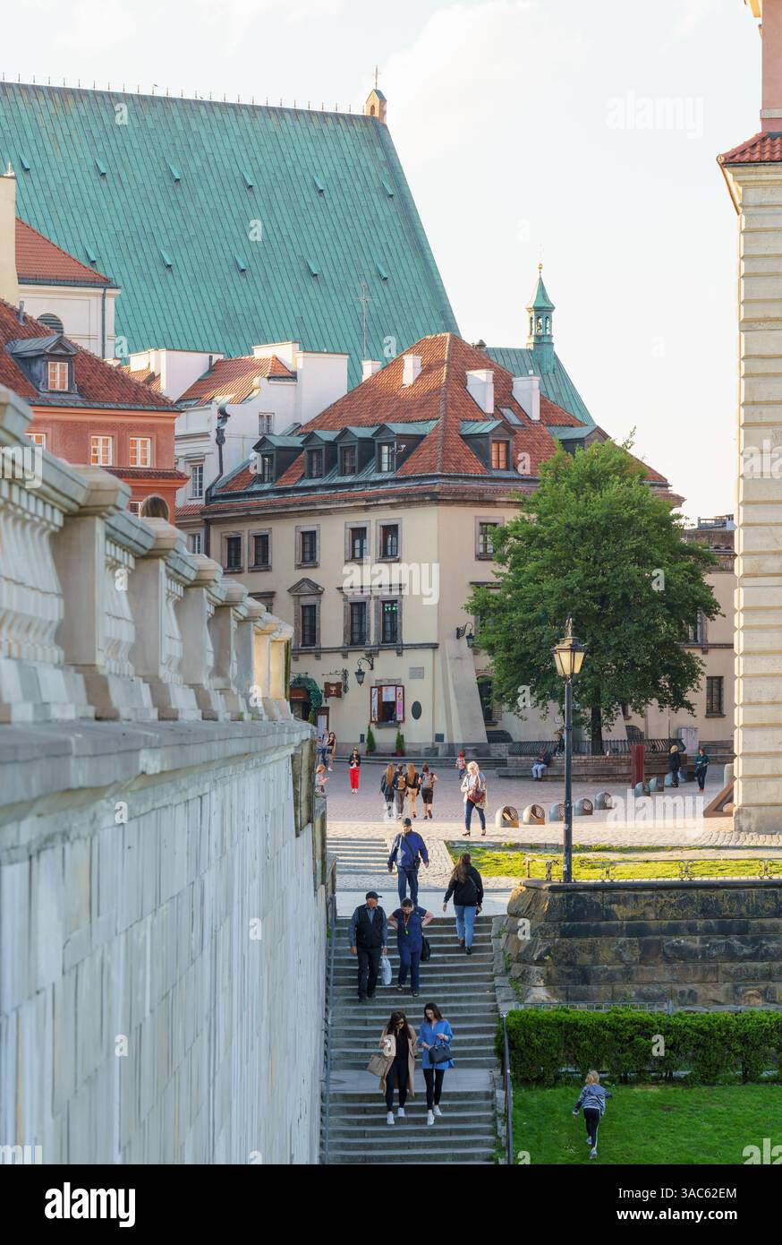 Warszawa, Plac Zamkowy, Castle Square and Old Town seen from steps of ...