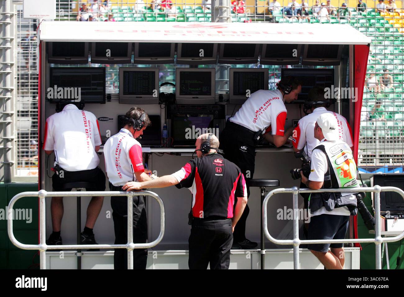Super Aguri Racing F1 Team pit gantry...Australian Grand Prix, Rd 1 ...