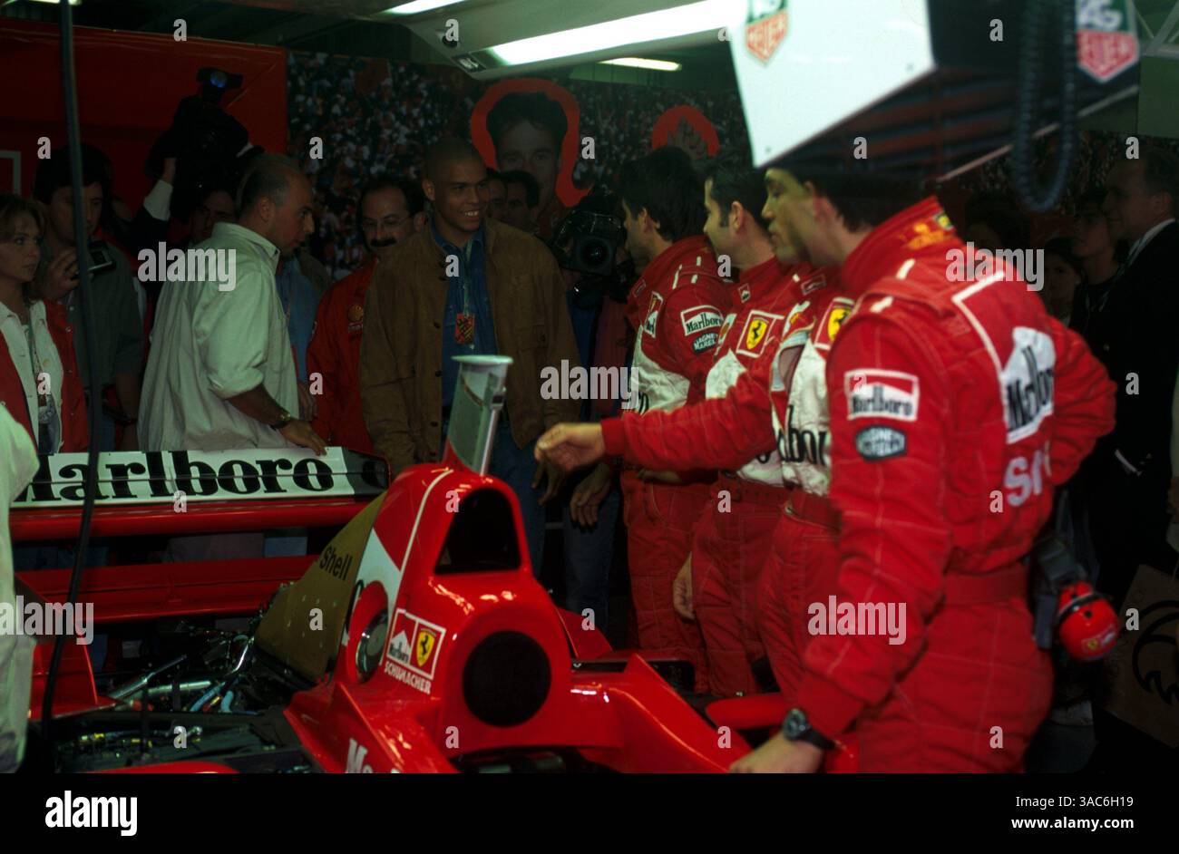 Ronaldo 1997 barcelona hi-res stock photography and images - Alamy