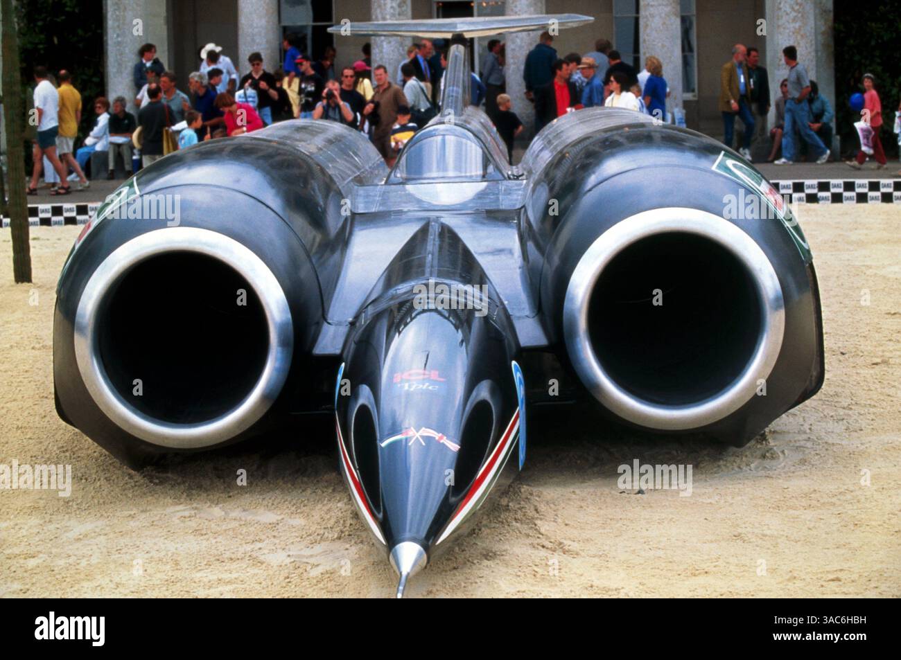 The British built Thrust SSC is planning an assault on the World Land ...