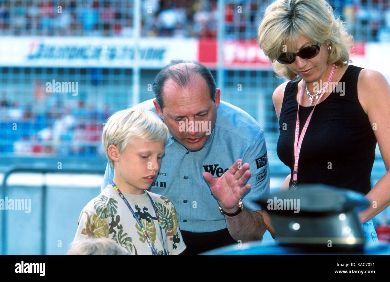 Ron Dennis (GBR) Mclaren Boss with his wife Lisa Dennis (GBR)..Formula ...