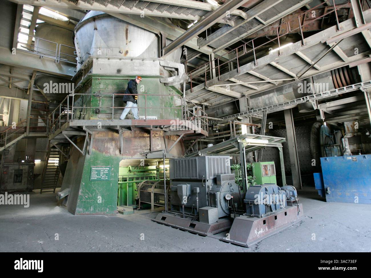 Drehrohofen hi-res stock photography and images - Alamy