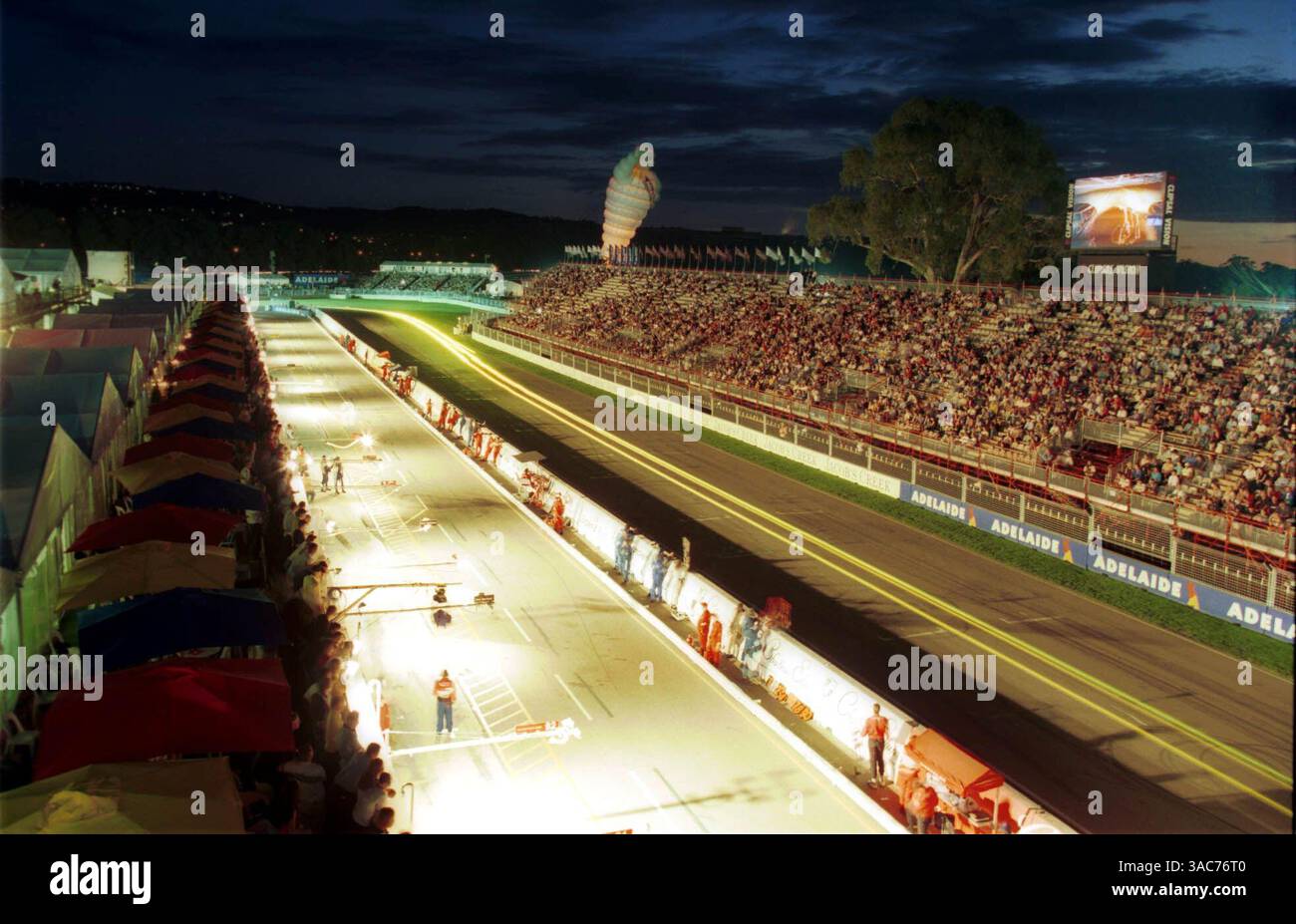 Asia Pacific Le Mans Series.Adelaide Race of a 1000 Years.Cars on main ...