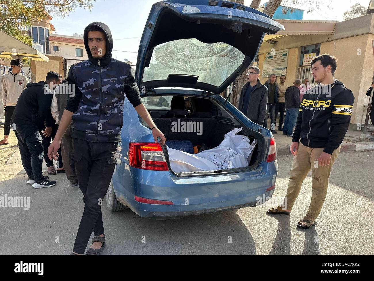 The bodies of the Palestinian Shorab family, who lost their lives in ...