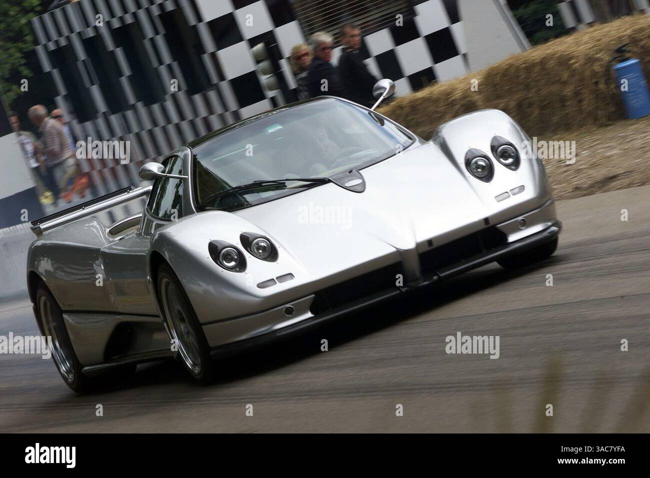 Zonda house hi-res stock photography and images - Alamy