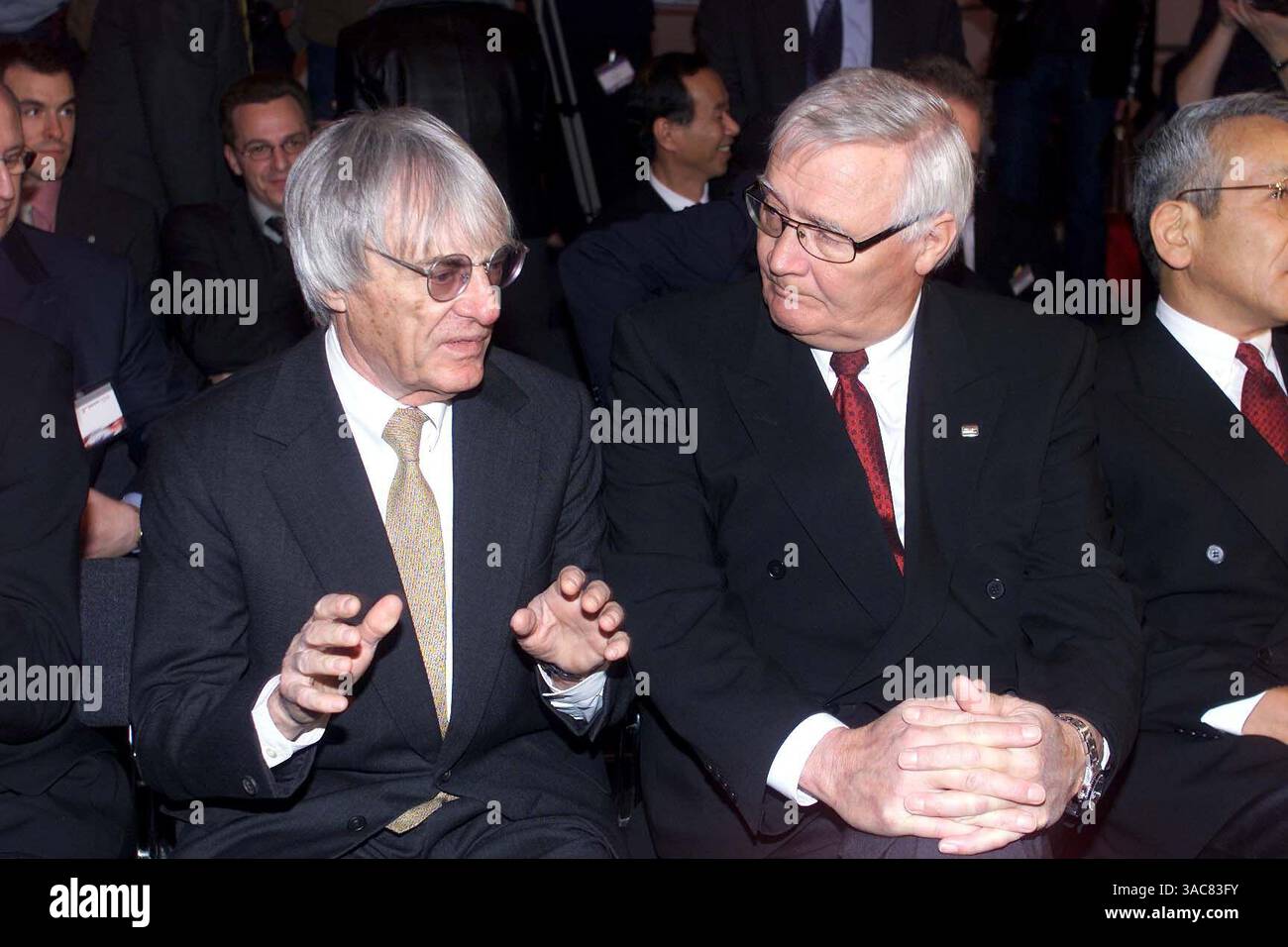 Toyota f1 2001 launch hi-res stock photography and images - Alamy