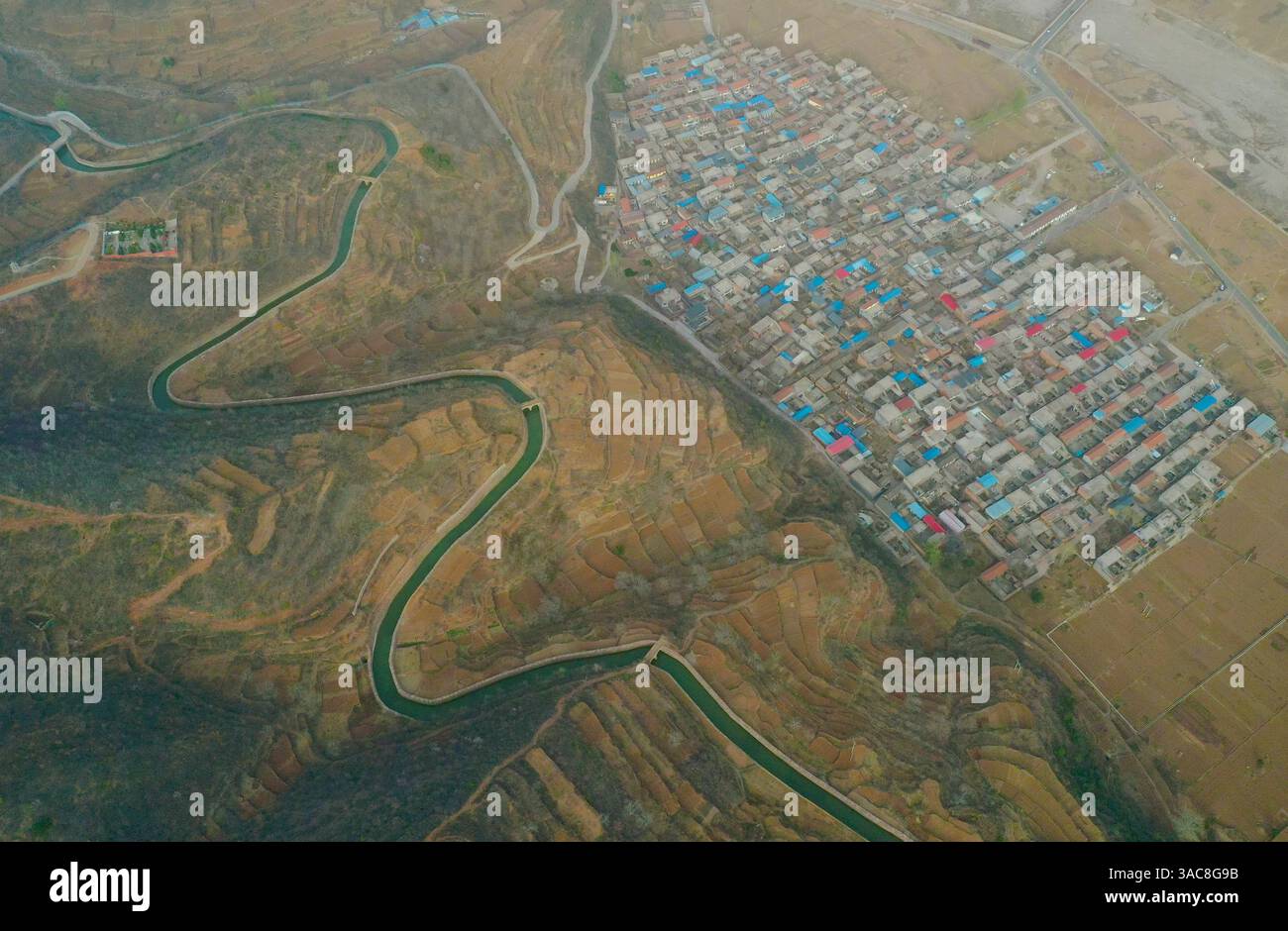 Zhengzhou. 25th Mar, 2025. An aerial drone photo taken on March 25 ...