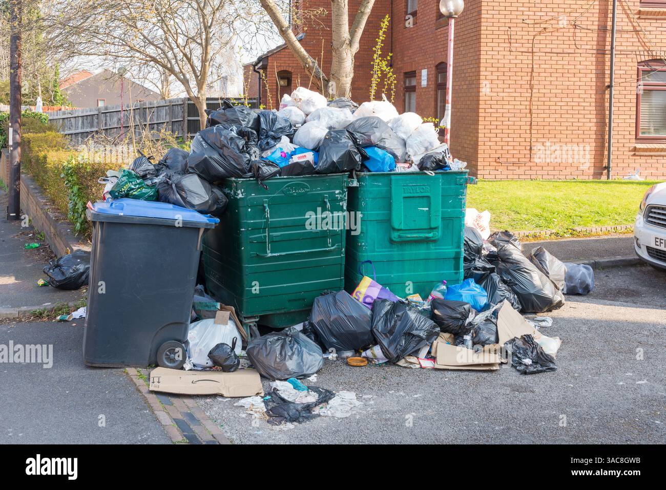 Balsall Heath, Birmingham 3 April 2025. Rubbish piles up in Birmingham ...