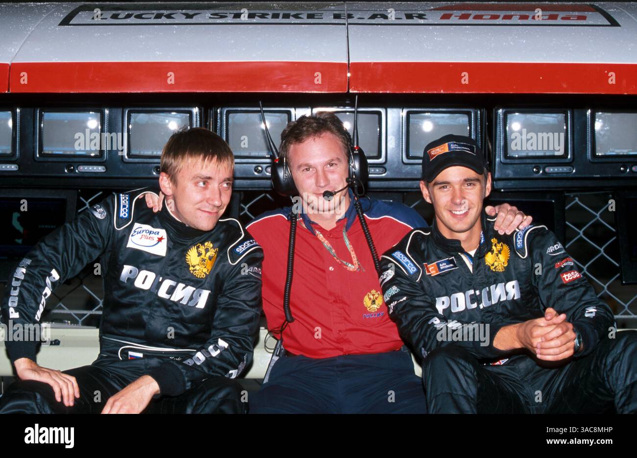 The Arden Team Russia line-up (L to R): Victor Maslov (RUS); Christian Horner; Darren Manning ...