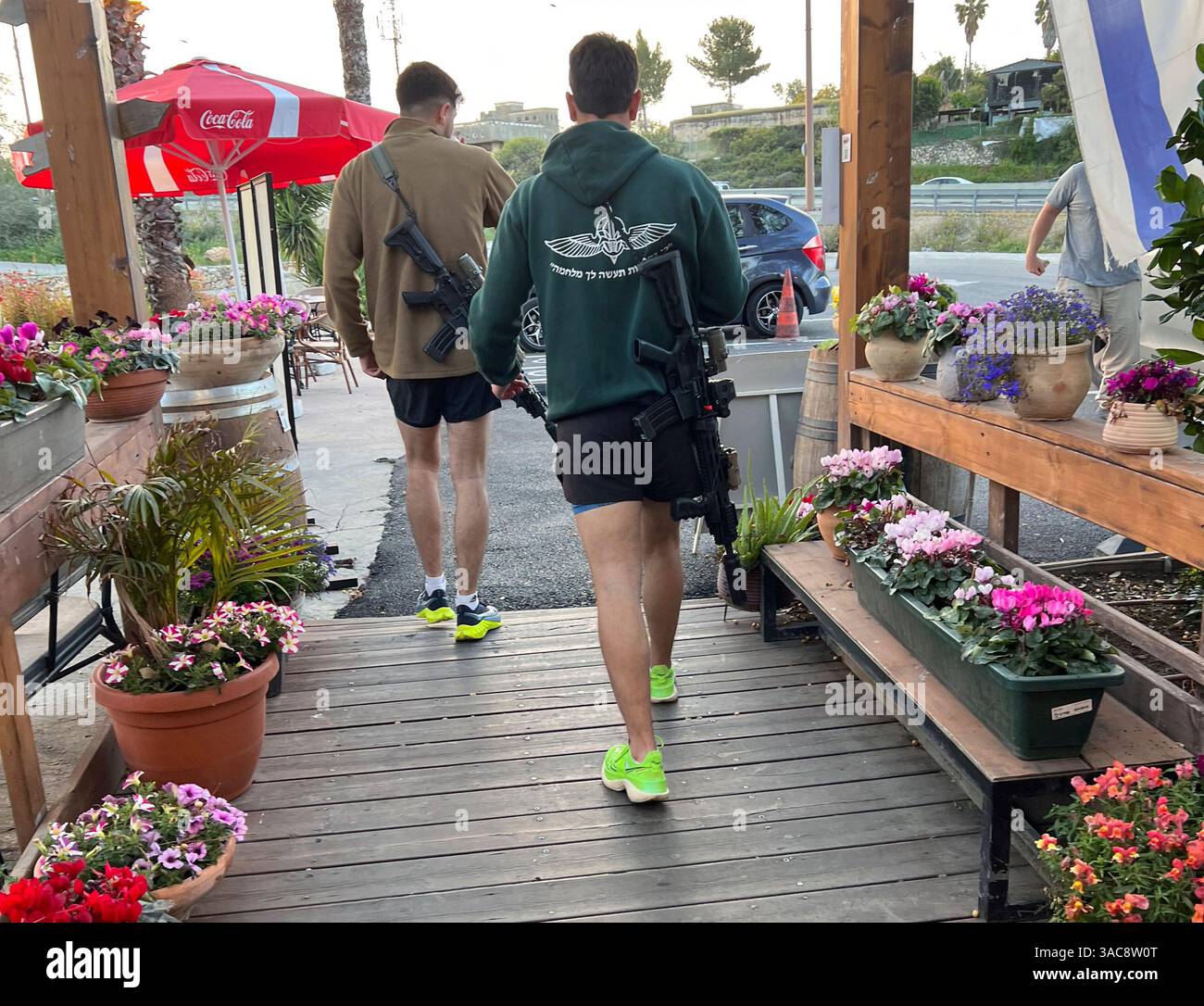 Shoresh, Israel. 03rd Apr, 2025. Off-duty Israeli soldiers with ...