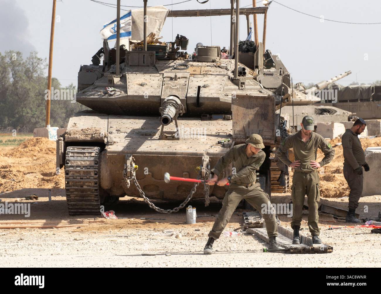 Southern Israel, Israel. 03rd Apr, 2025. Israeli army soldier work on ...