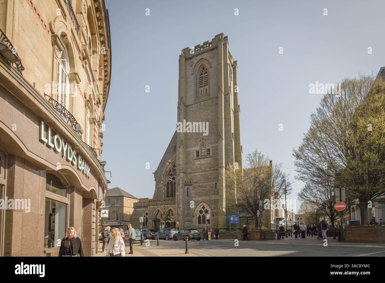 St. Peter's Church in Harrogate, North Yorkshire, United Kingdom ...
