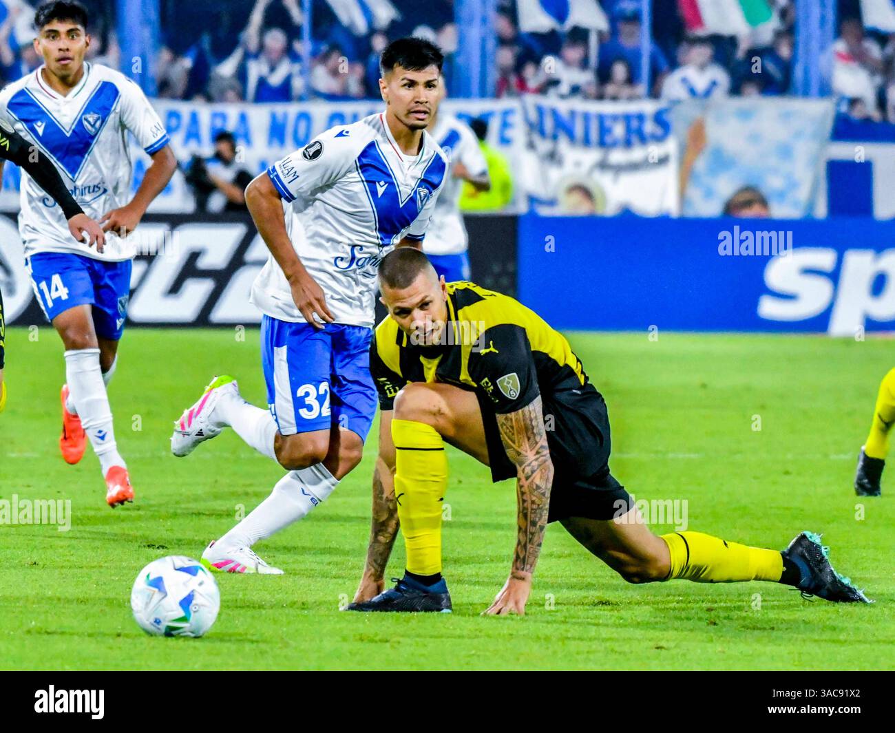 Buenos Aires, Argentina. April 2, 2025. Christian Ordóñez (left), fight for the ball during the ...