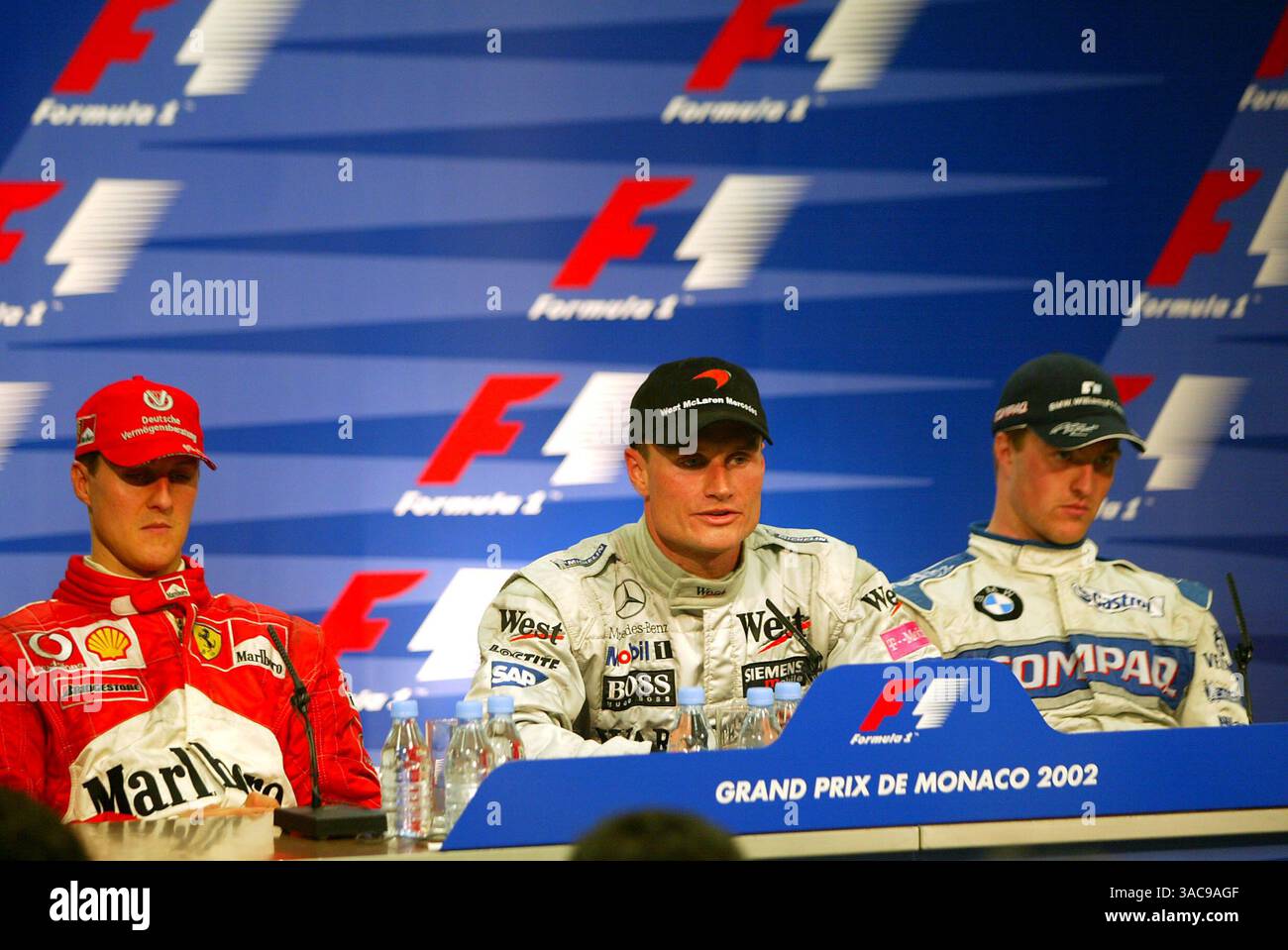 Left to right: Michael Schumacher (GER) Ferrari, David Coulthard (GBR ...