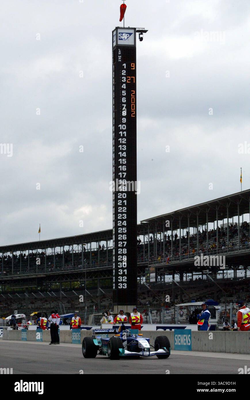 Heinz-Harald Frentzen (GER) Sauber Petronas C21 has his first official ...
