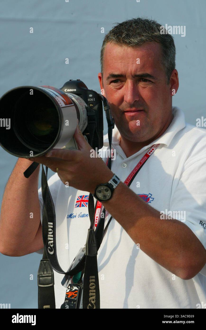 Mark Sutton (GBR) Sutton Motorsport Images demonstrates the new 32 ...