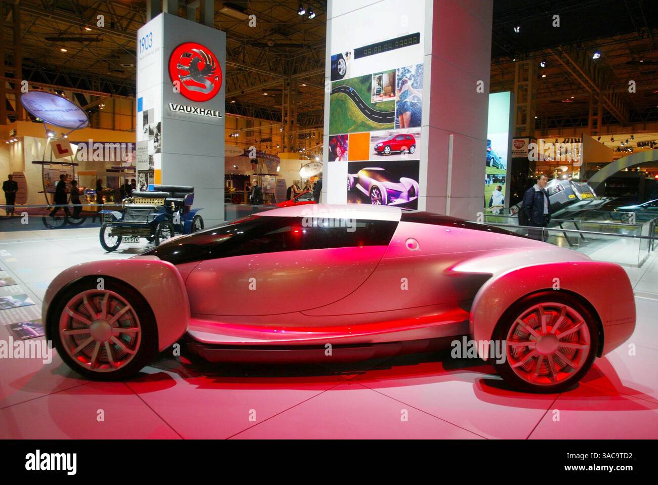 Vauxhall concept car hi-res stock photography and images - Alamy