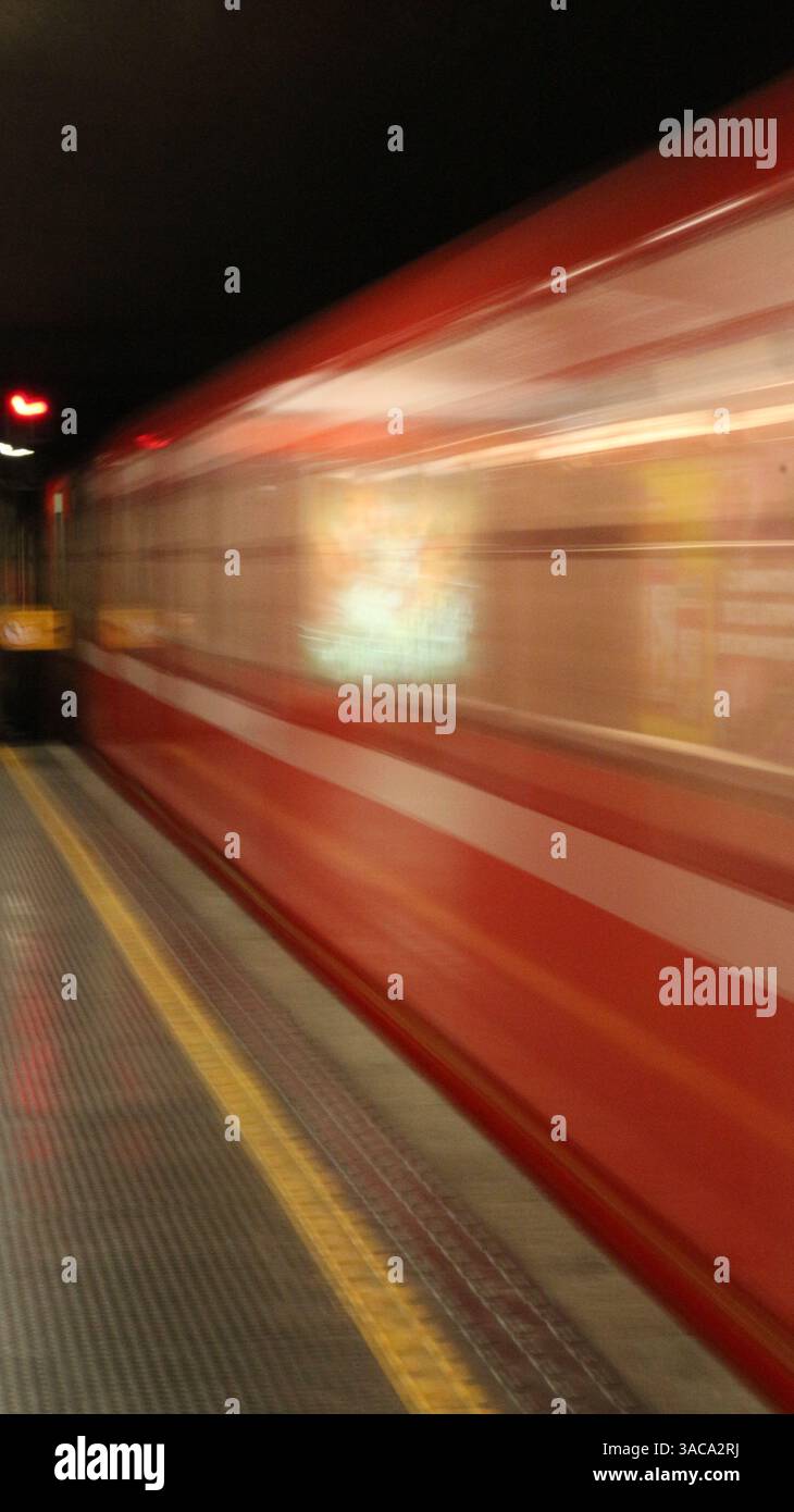 Photo subway train hi-res stock photography and images - Alamy