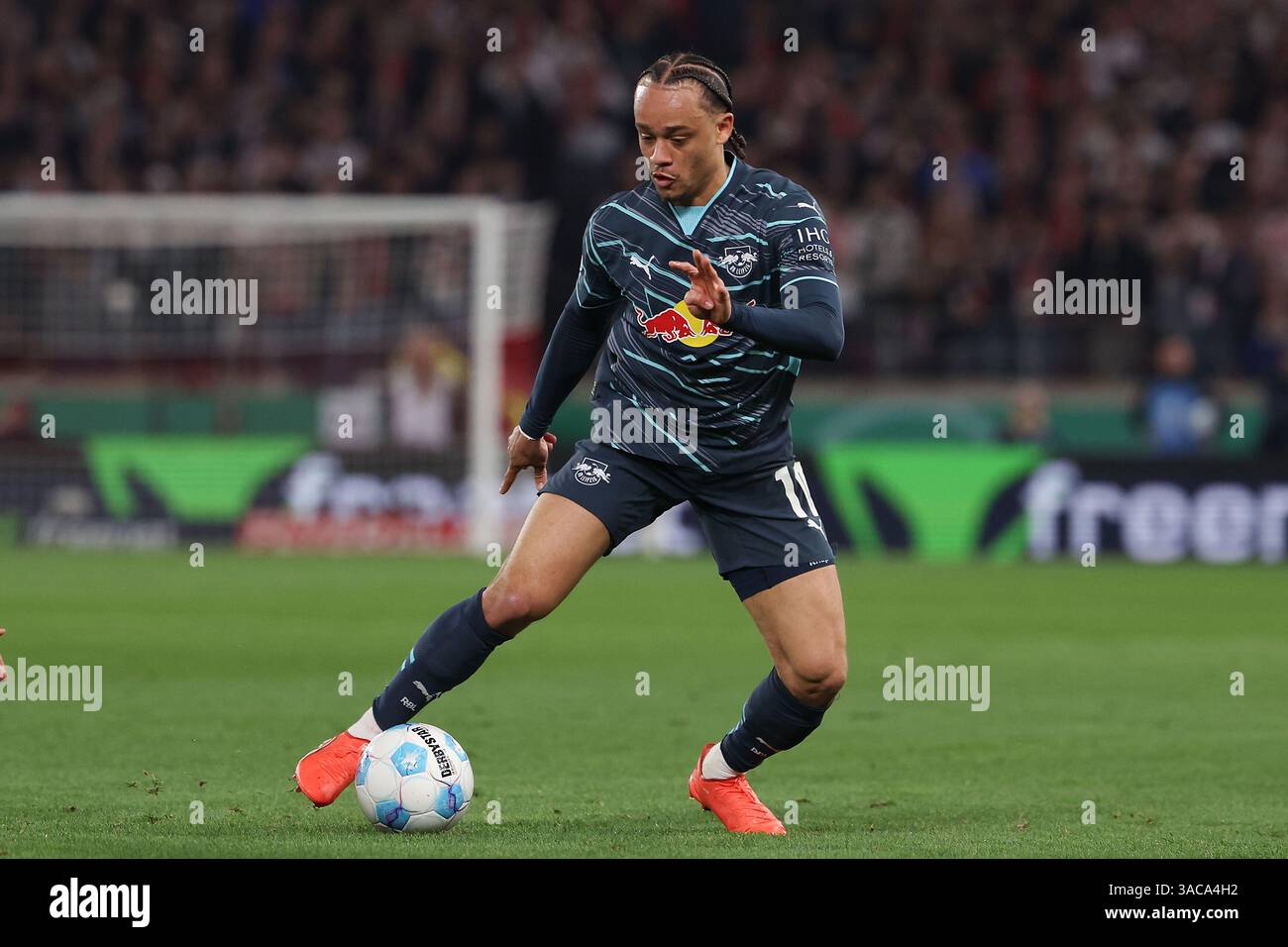 Stuttgart, Deutschland. 02nd Apr, 2025. 2025.04.02 xJAx Fussball DFB Pokal Halbfinale VFB ...
