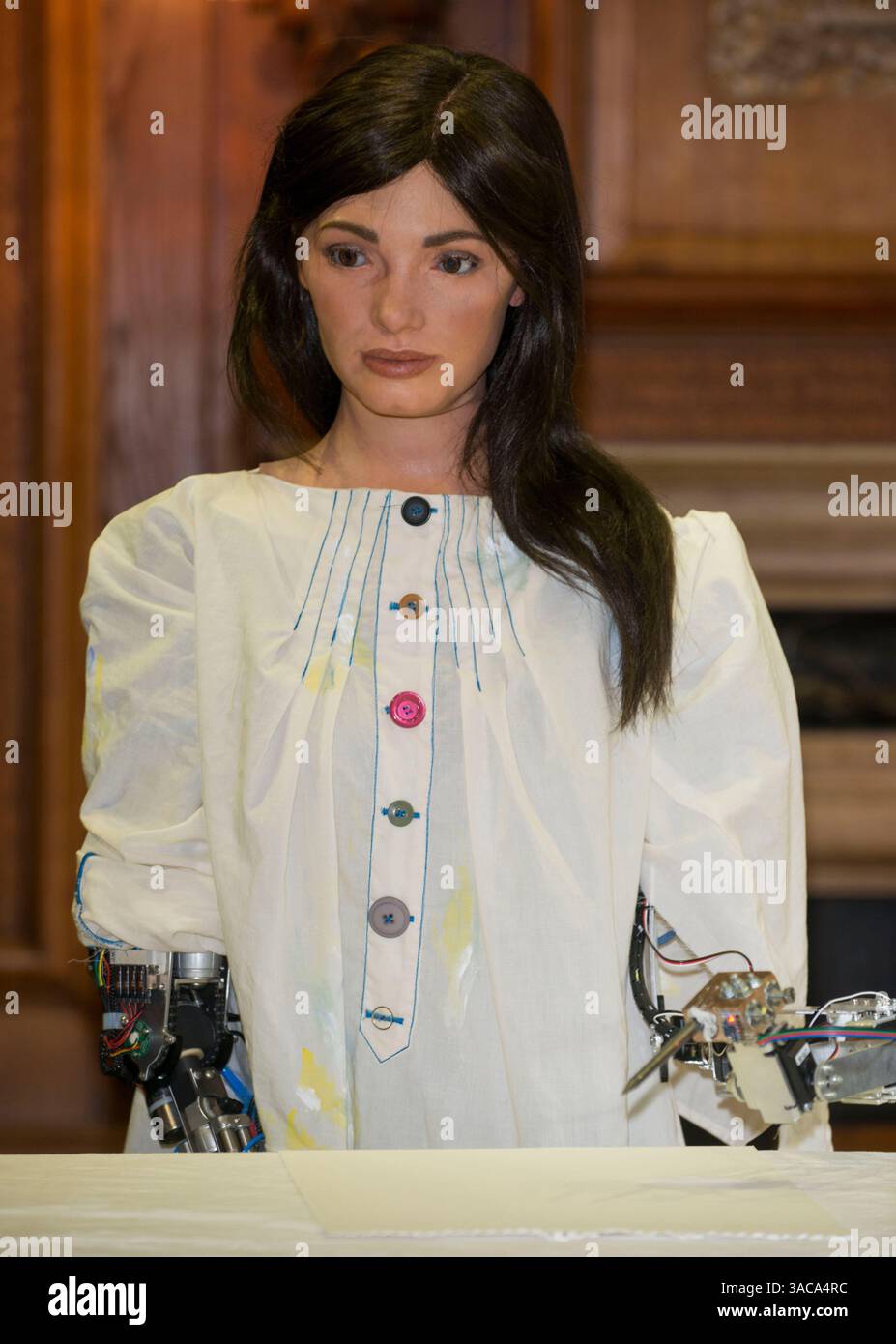 World's first humanoid robot artist Ai-Da presents her first solo show ...