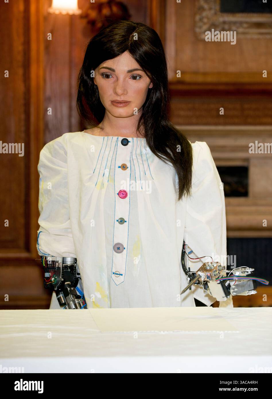 World's first humanoid robot artist Ai-Da presents her first solo show ...