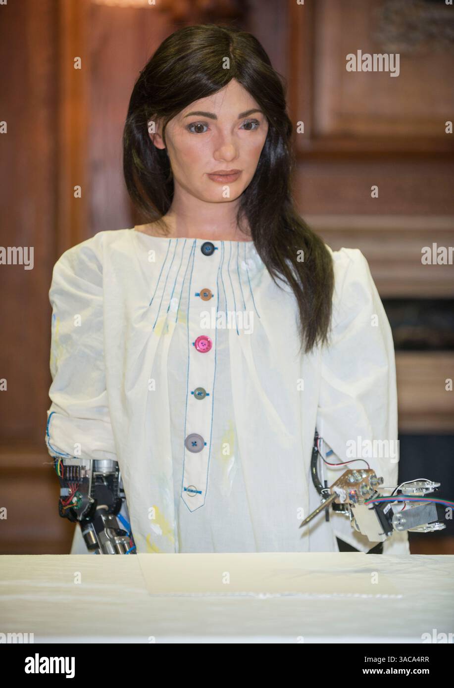 World's first humanoid robot artist Ai-Da presents her first solo show ...
