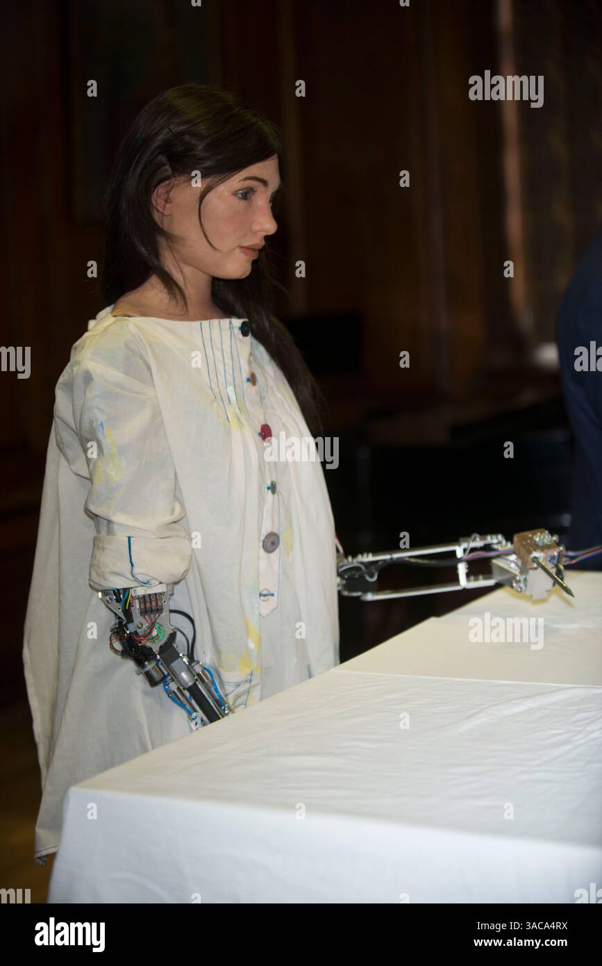 World's first humanoid robot artist Ai-Da presents her first solo show ...