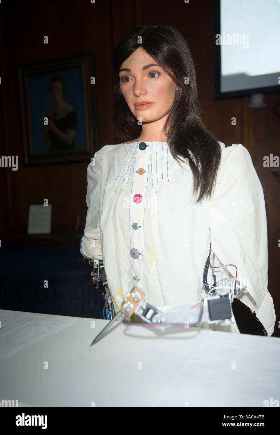 World's first humanoid robot artist Ai-Da presents her first solo show ...