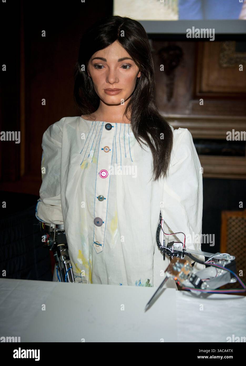 World's first humanoid robot artist Ai-Da presents her first solo show ...