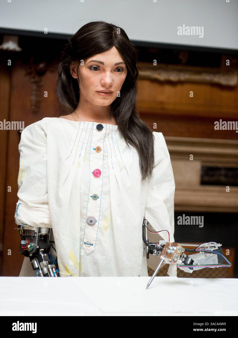 World's first humanoid robot artist Ai-Da presents her first solo show ...