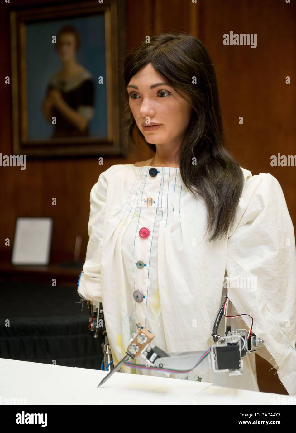 World's first humanoid robot artist Ai-Da presents her first solo show ...