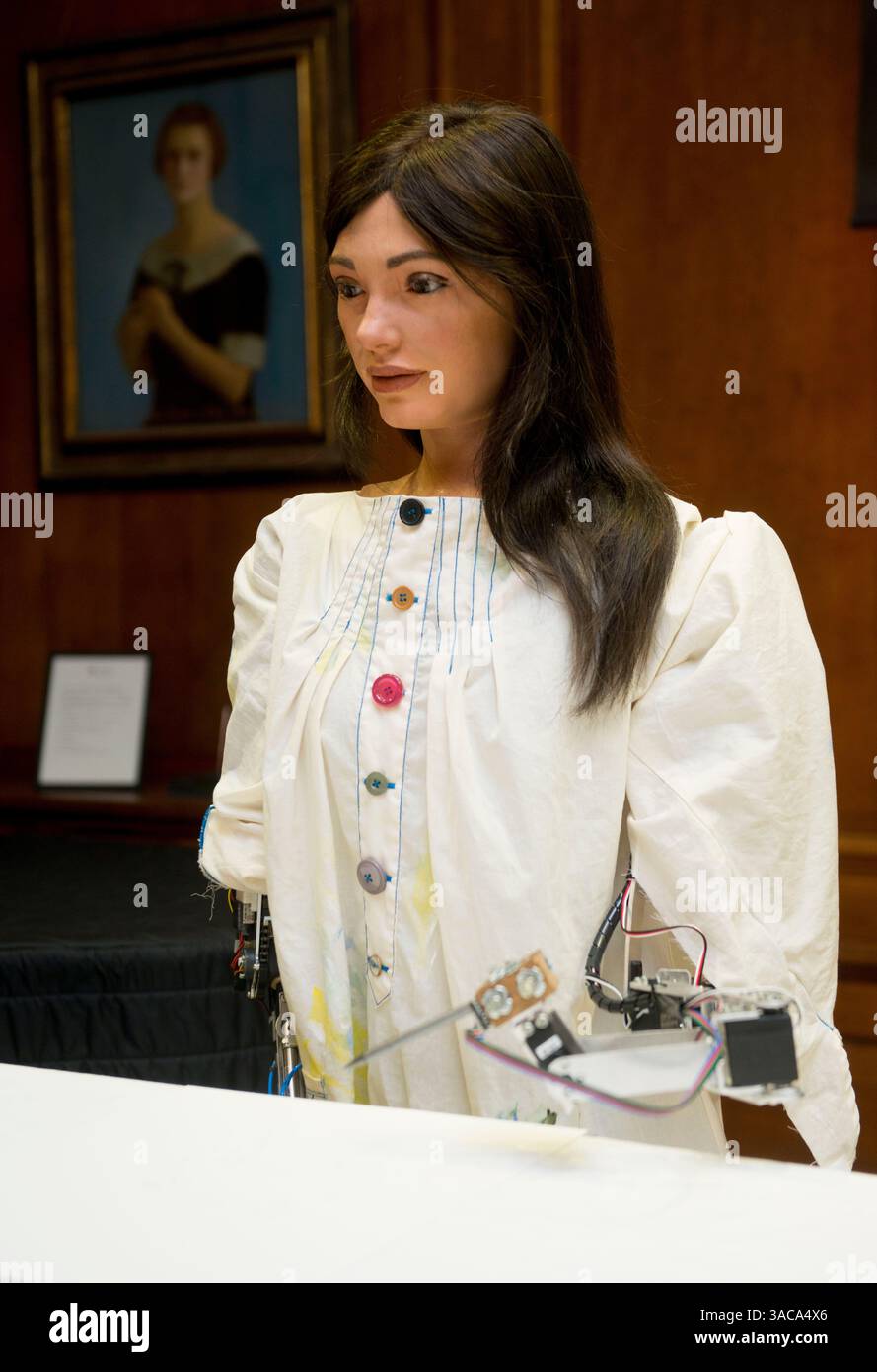 World's first humanoid robot artist Ai-Da presents her first solo show ...