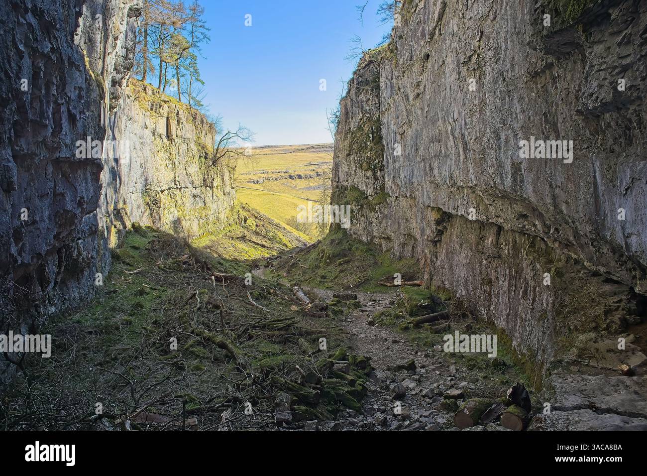 Troe Gill between Clapham and Ingleborough in the Yorkshire Dales Stock ...