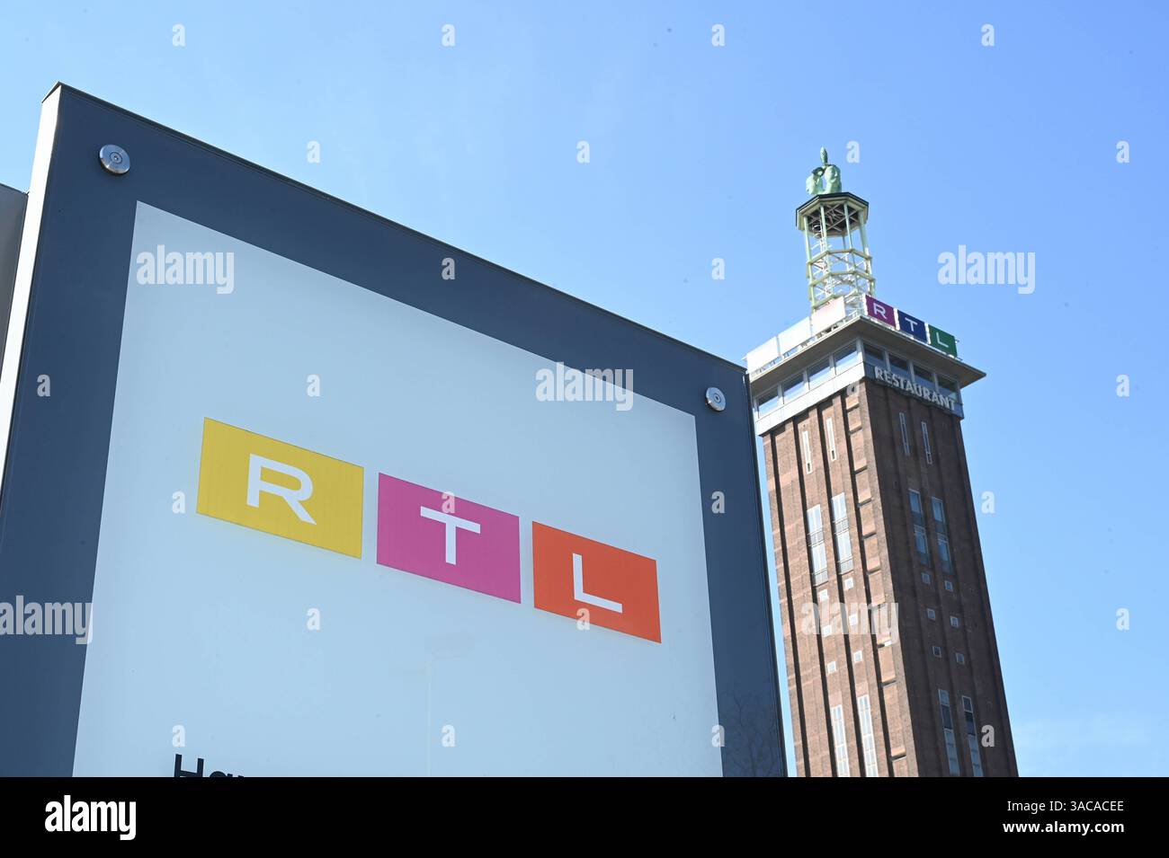 Logo, Schriftzug des Privatsender RTL Television und der RTL Group ...