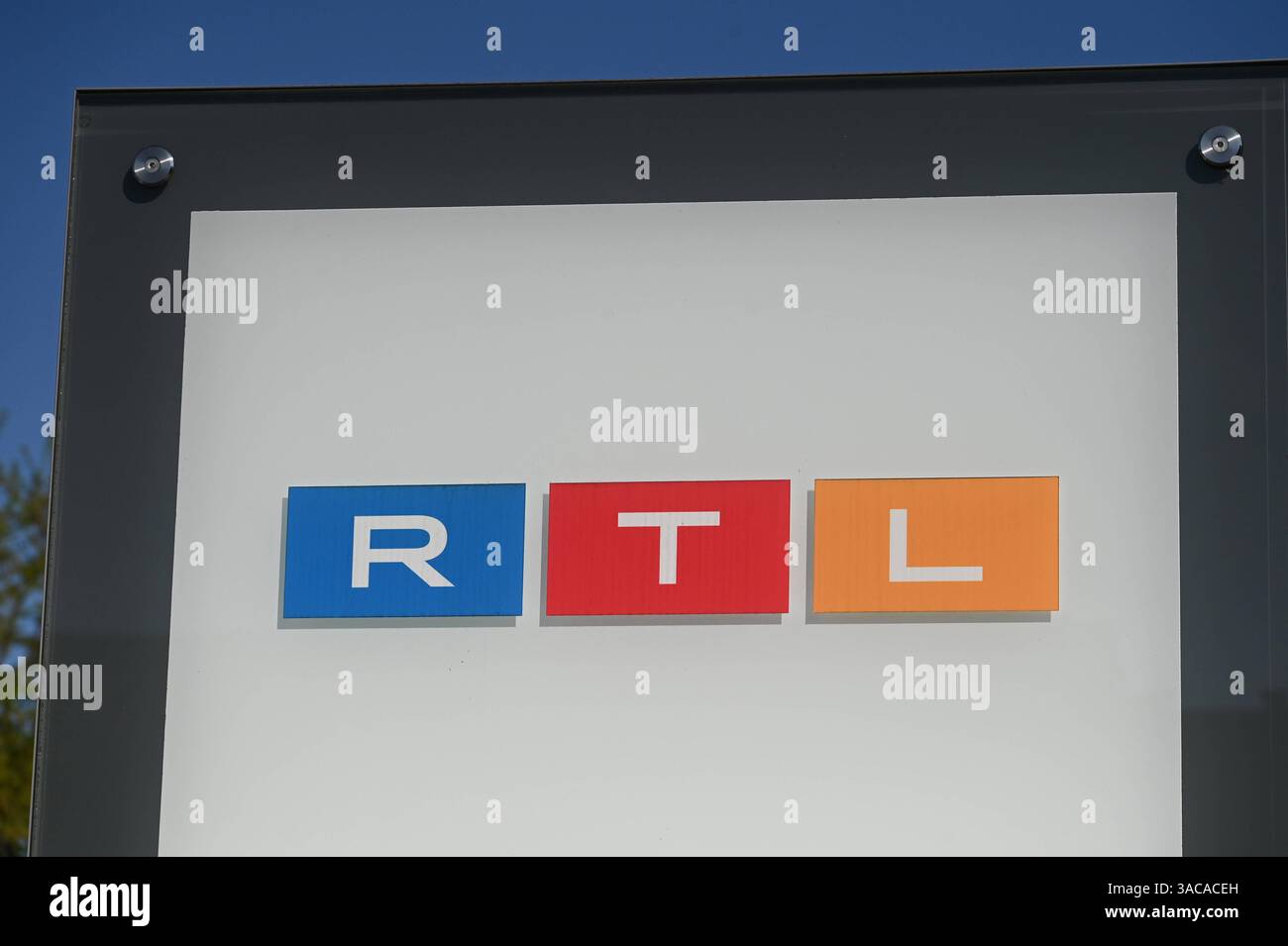 Logo, Schriftzug des Privatsender RTL Television und der RTL Group ...