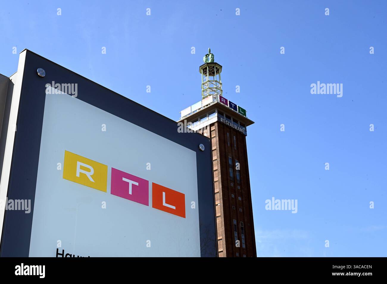 Logo, Schriftzug des Privatsender RTL Television und der RTL Group ...