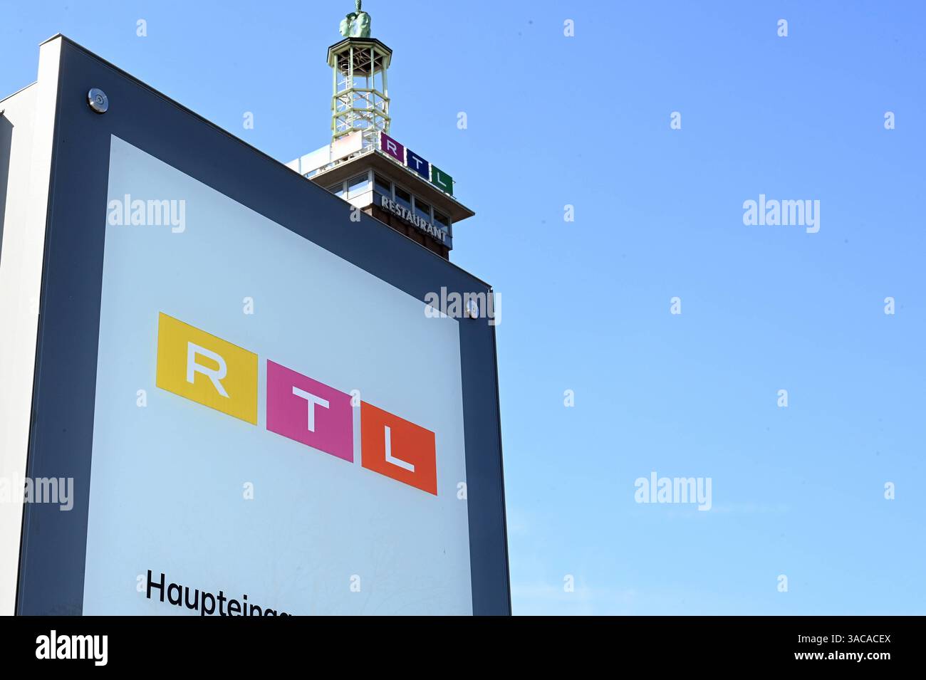 Logo, Schriftzug des Privatsender RTL Television und der RTL Group ...