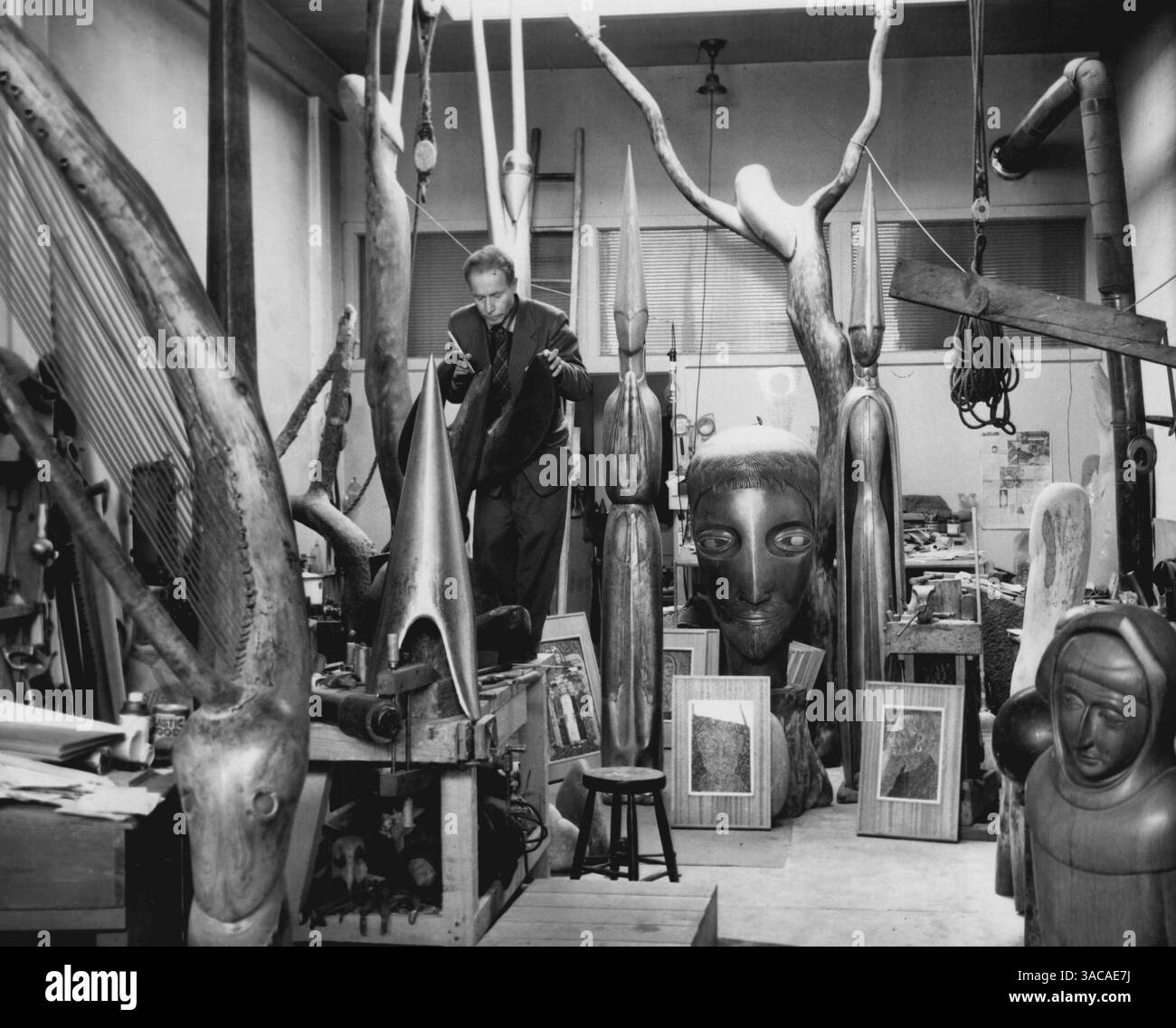 Art on display new Black and White Stock Photos & Images - Alamy