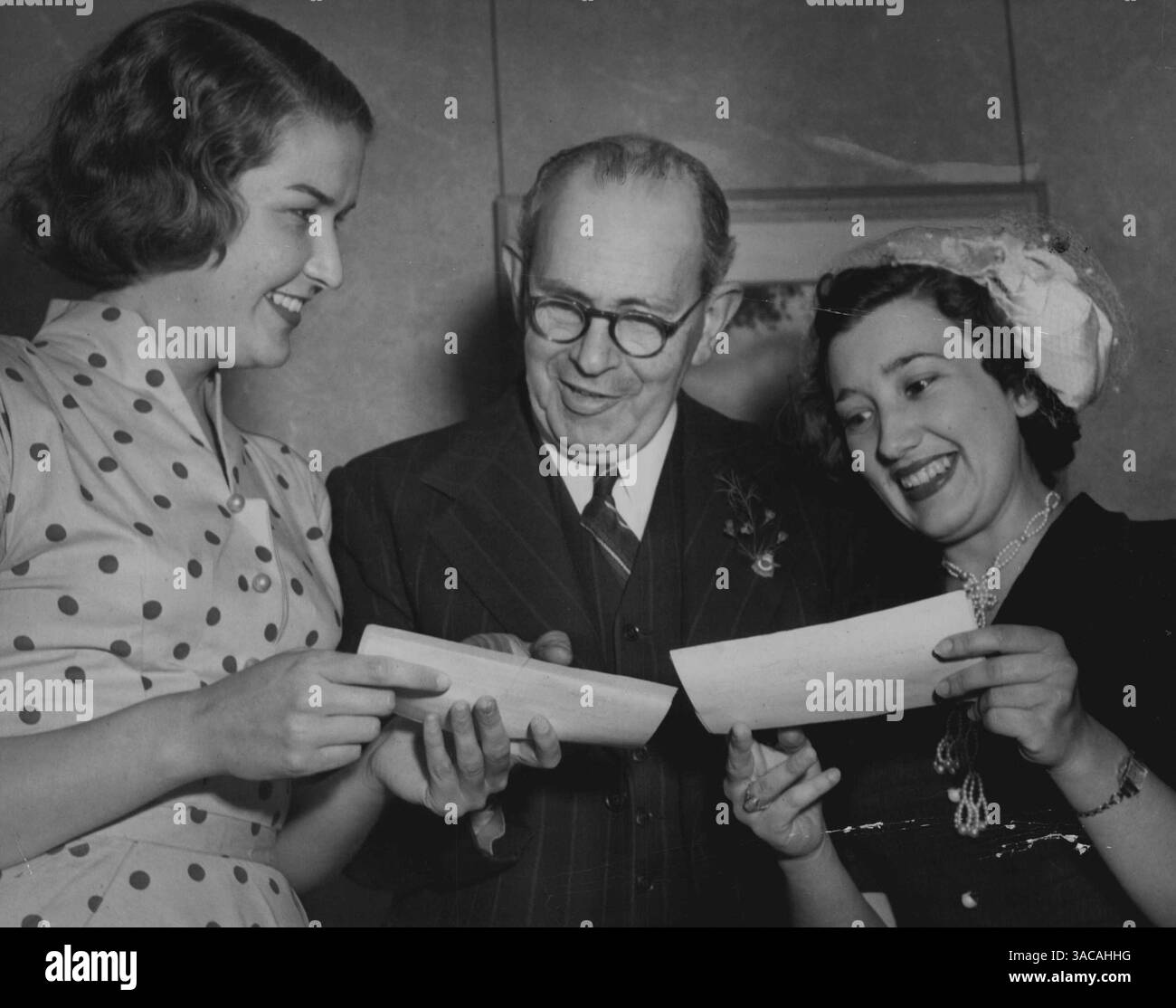 Cheques. Winner of the Sydney Sun Aria. Miss June Gough, of Bankstown ...