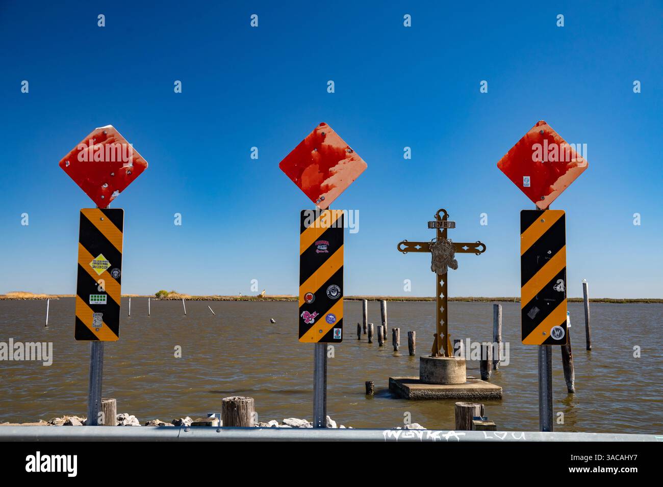 Shell Beach, Louisiana - A monument to those who died in St. Pernard ...