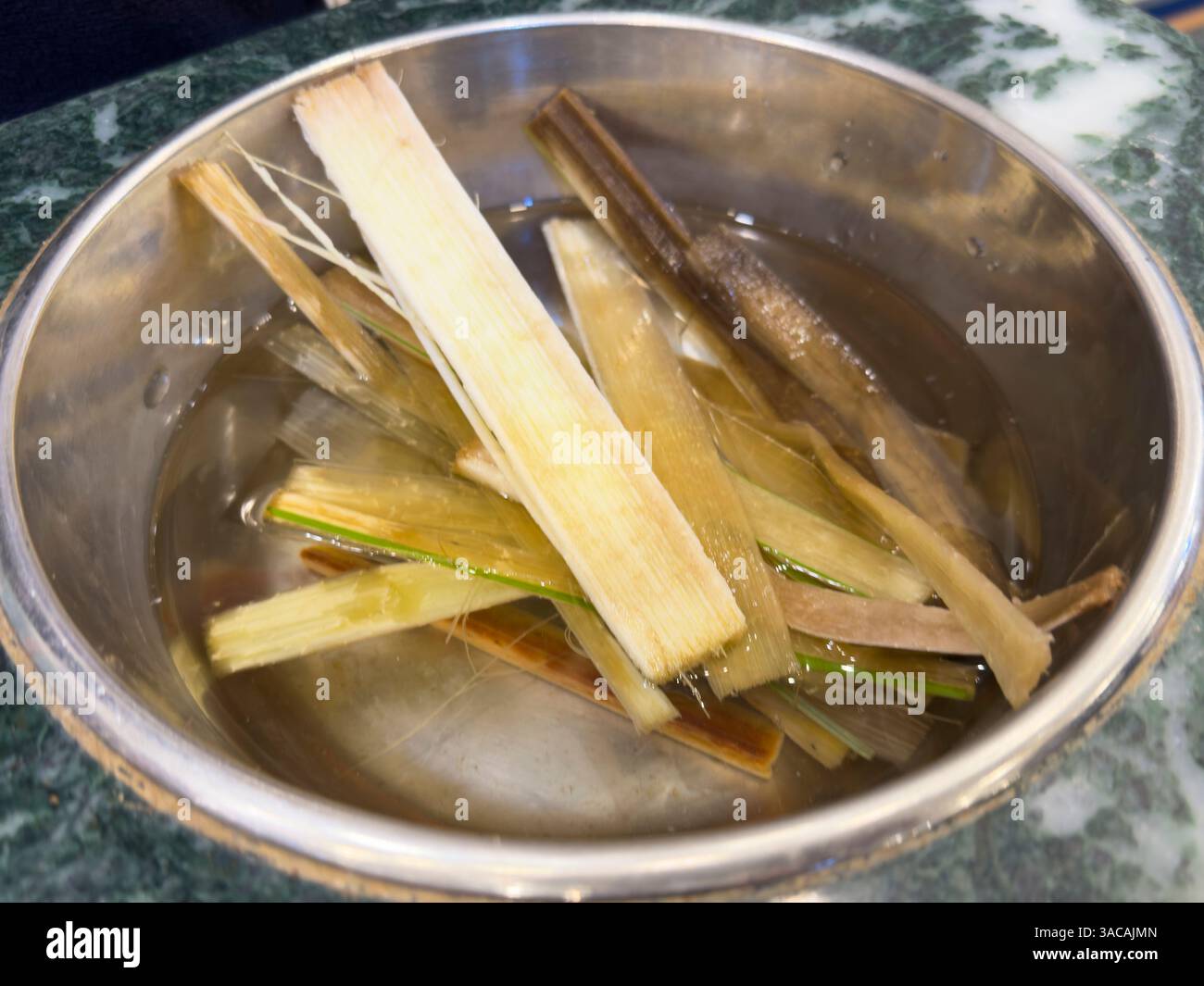 Explore papyrus creation, Egypt's ancient paper, used for hieroglyphic ...