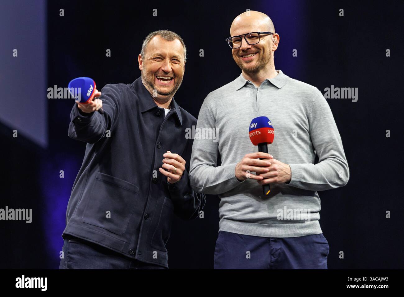 03 April 2025, Berlin: Darts: Premier League, Matchday in Berlin, Uber ...