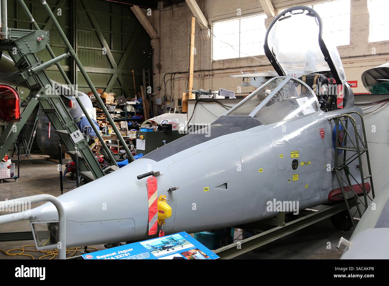 SEPECAT Jaguar GR1A (cockpit section), Boscombe Down Aviation ...